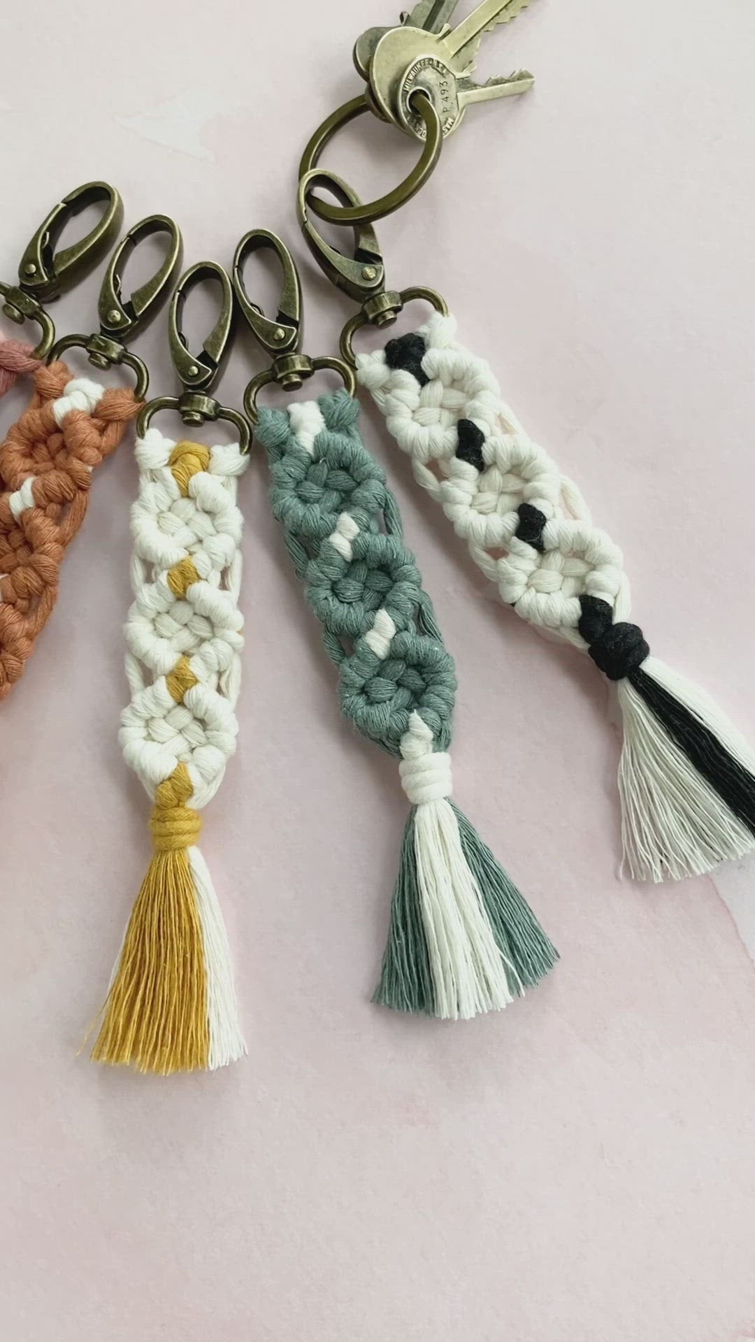 Camellia Boho Macrame Keychain – Manifold Witness